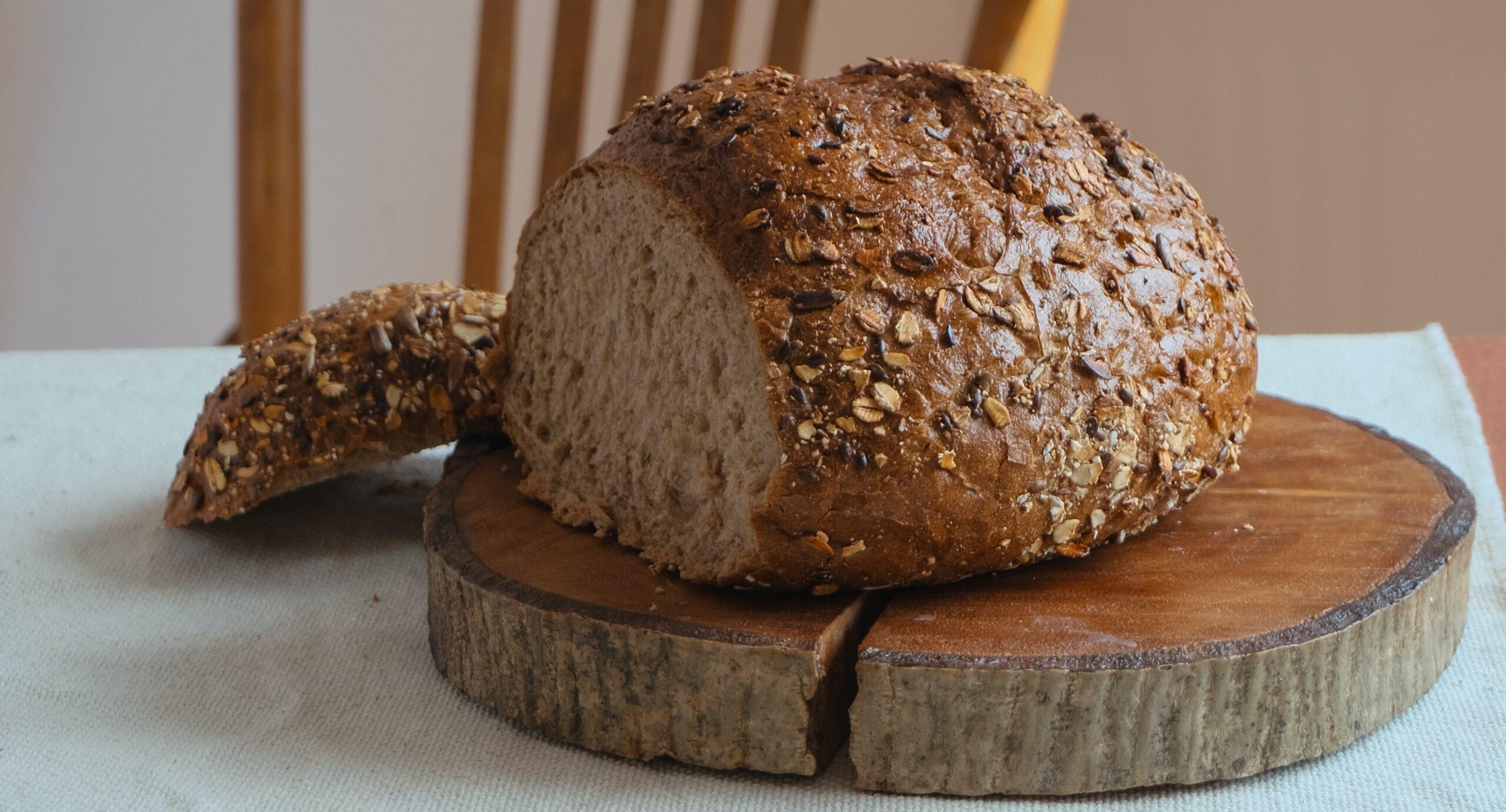 Ořechový celozrnný chléb – nejlepší recept - Verge.cz